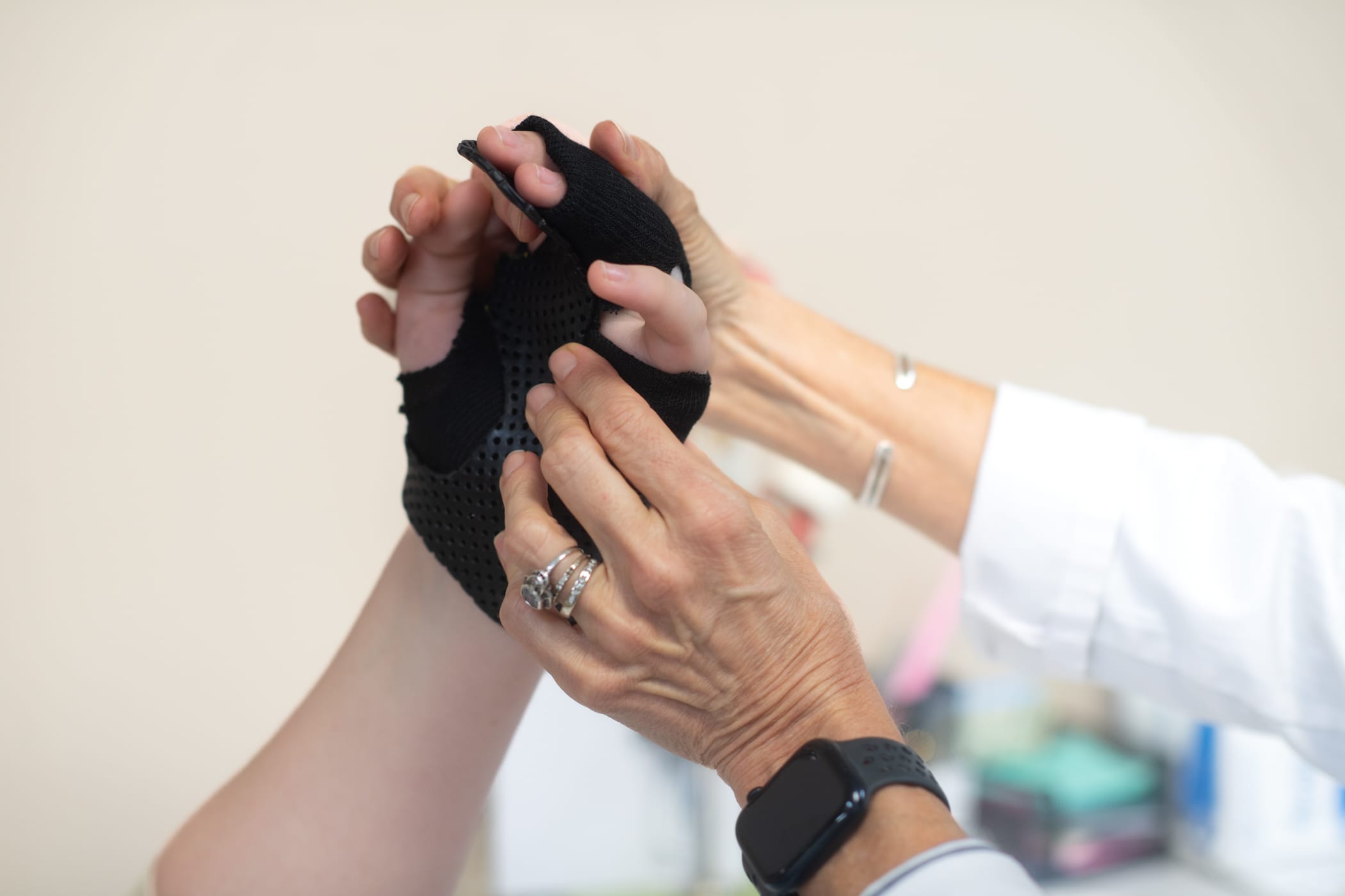 Hand & Ortho · Joints